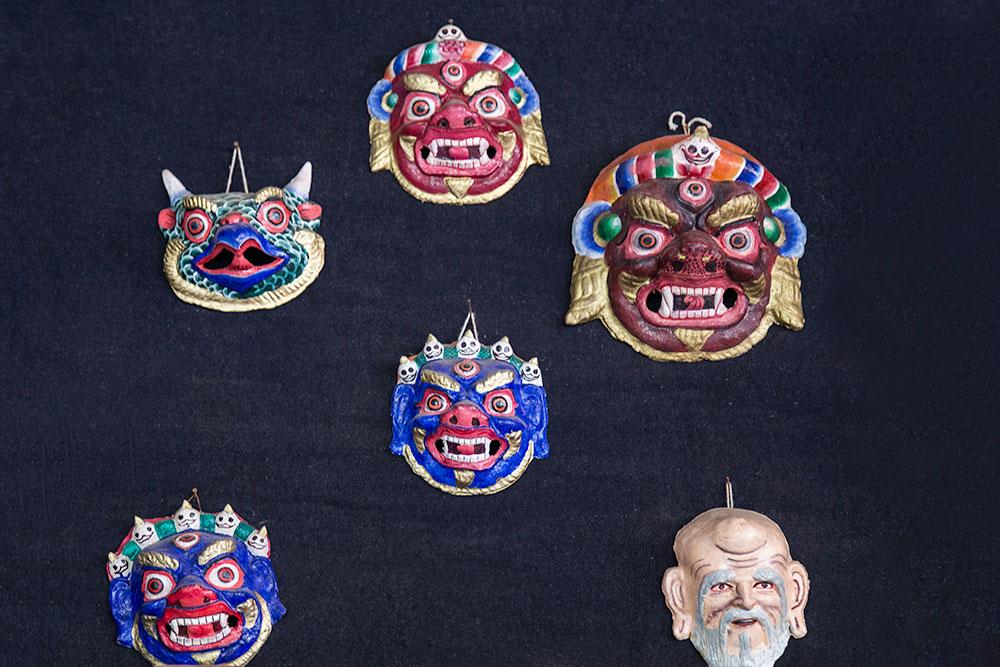 D'source Products | Wood Carving - Sikkim | D'Source Digital Online ...